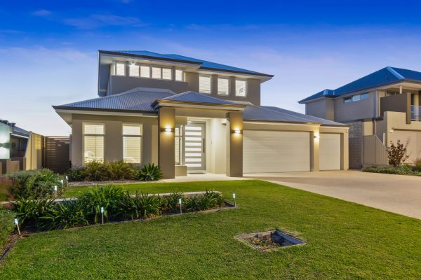 8 Grass Types Found In Australia Turf Guide Myhometurf